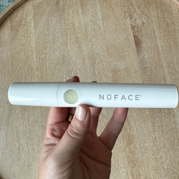 NuFace | Accessories | Nuface Fix Line Smoothing Device Microcurrent ...